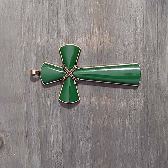 Avon | Jewelry | Vintage Avon Cross Pendant | Poshmark